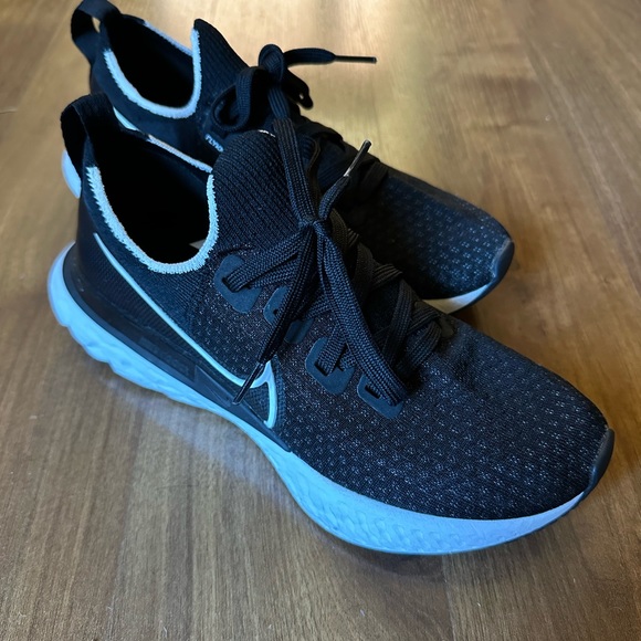 Nike | Shoes | Black Nike Running Shoes | Poshmark
